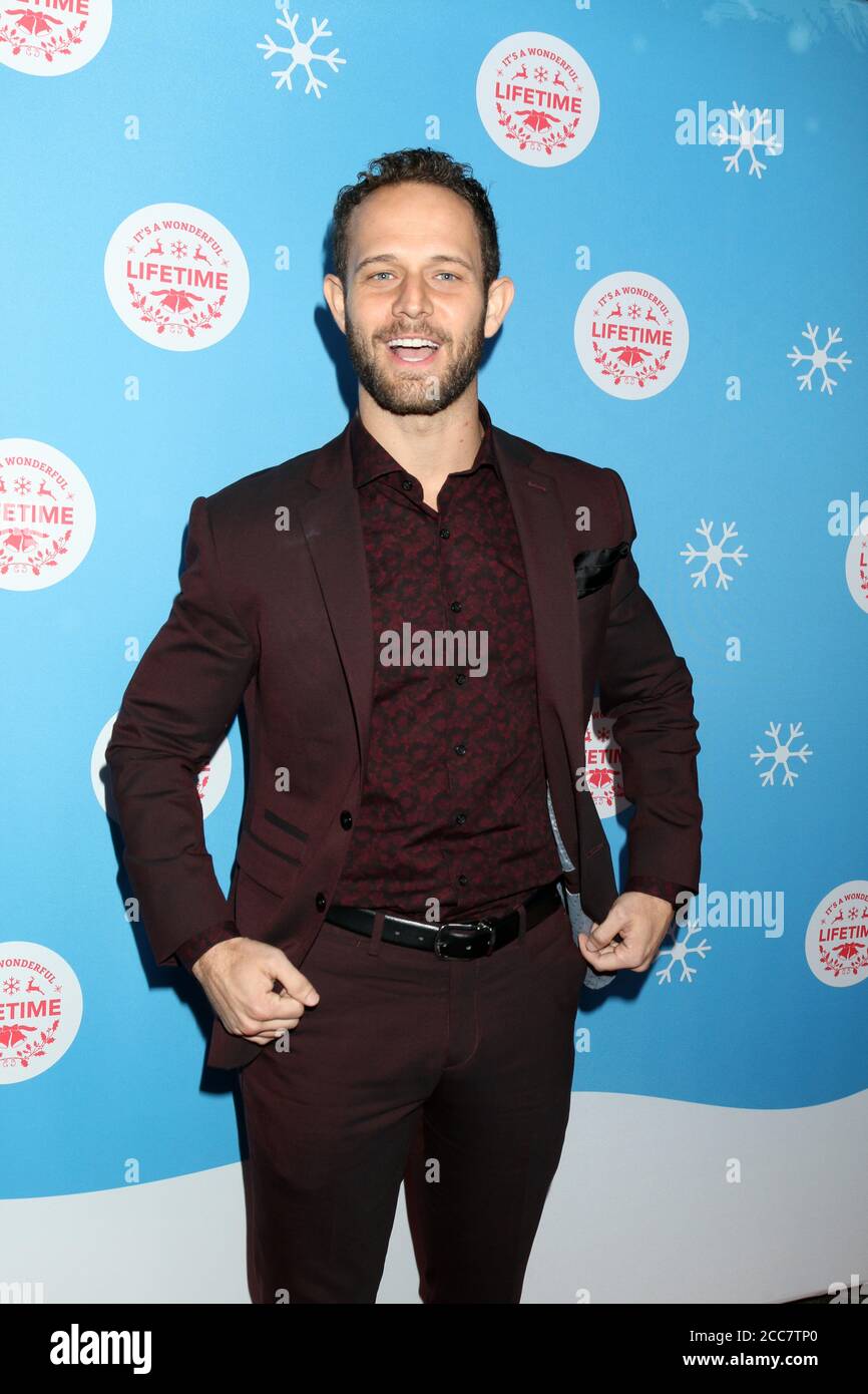 LOS ANGELES - NOV 14: Hunter Burke at the It’s A Wonderful Lifetime ...