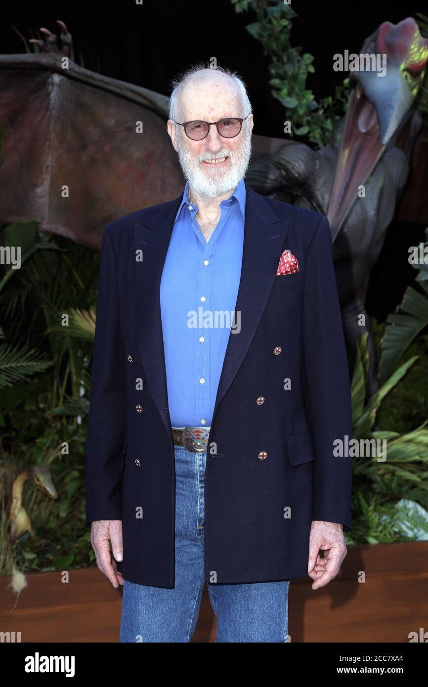 LOS ANGELES - JUN 12: James Cromwell at the Jurassic World: Fallen ...