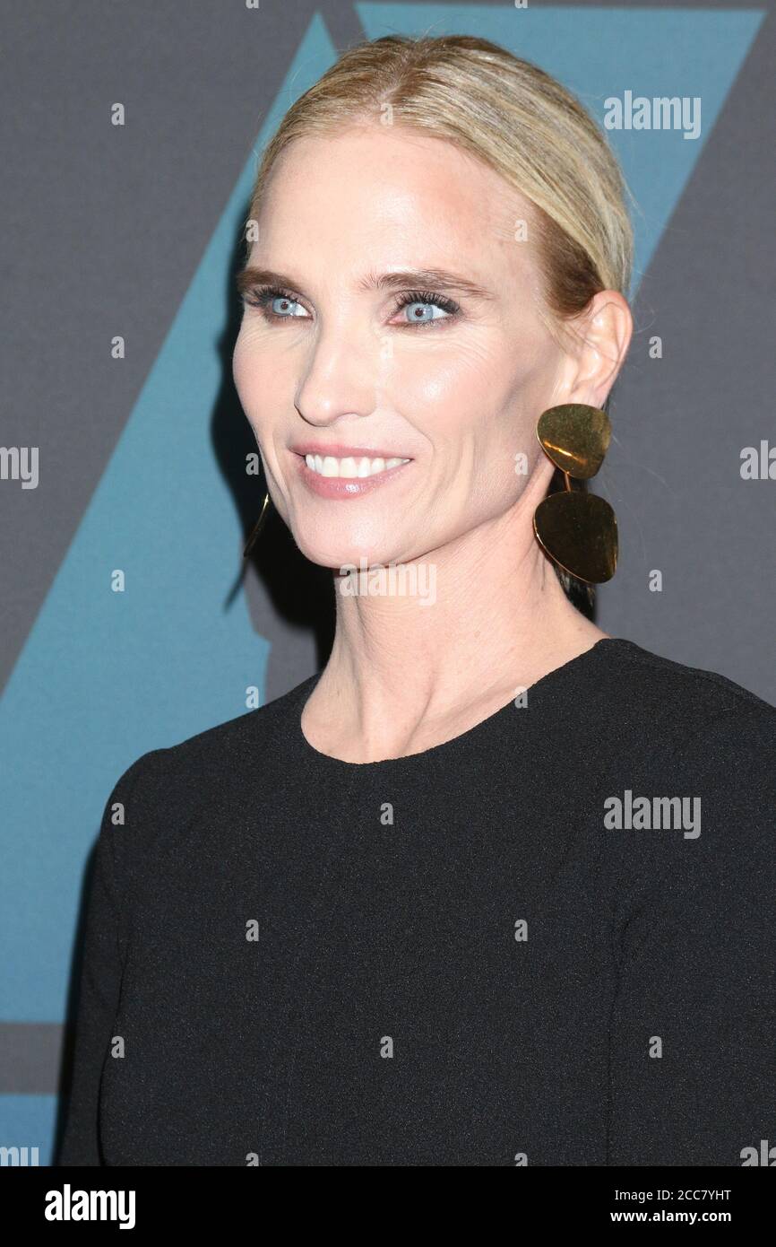 LOS ANGELES - NOV 18: Jennifer Fox at the 10th Annual Governors Awards ...