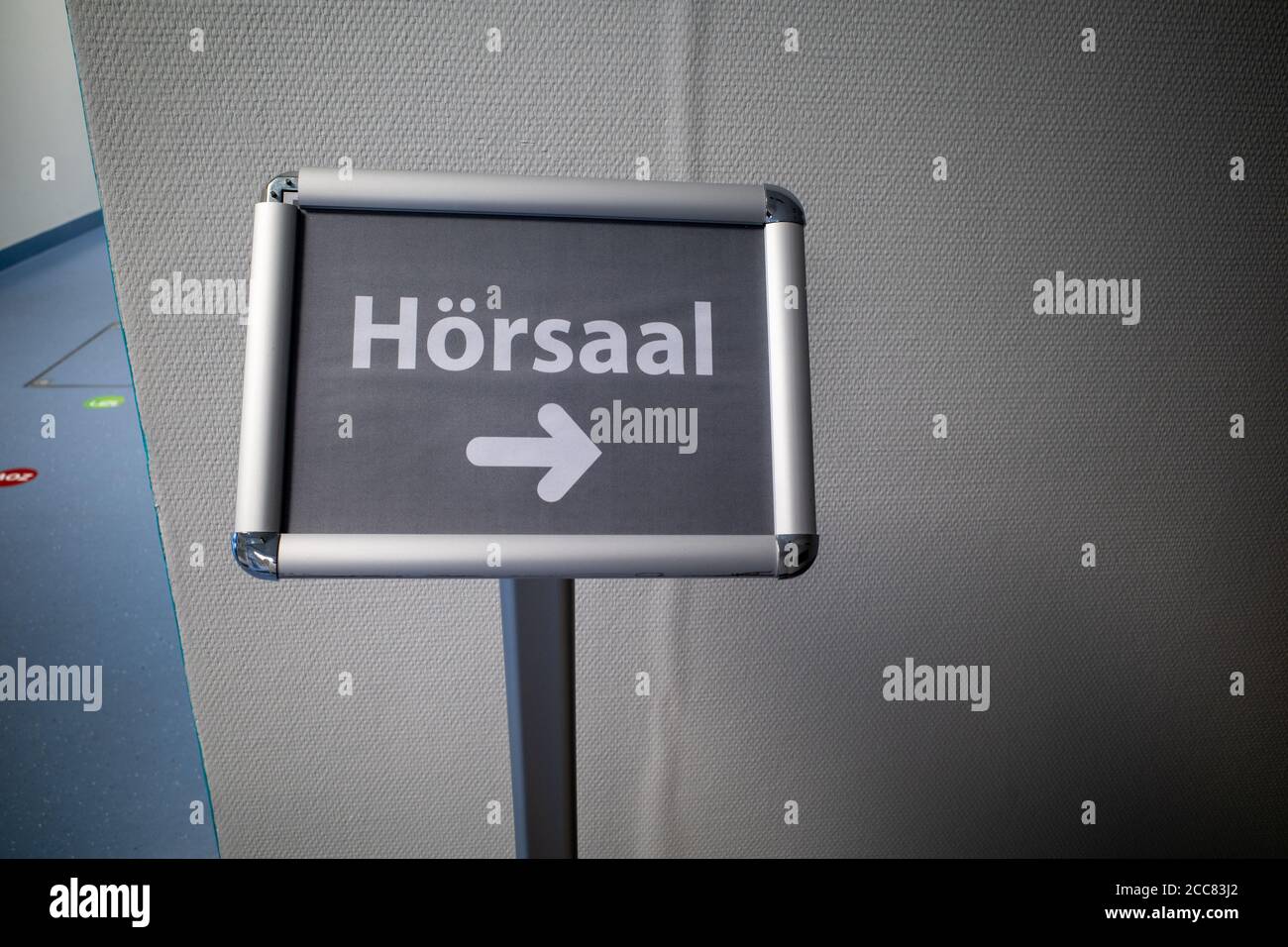 on a grey sign with white letters Lecture hall Stock Photo - Alamy