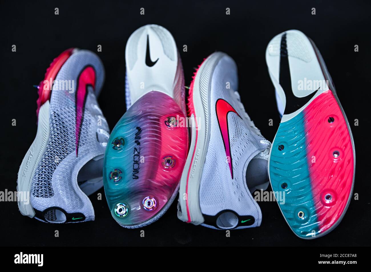 Nike zoomx dragonfly racing spike hi-res stock photography and images ...