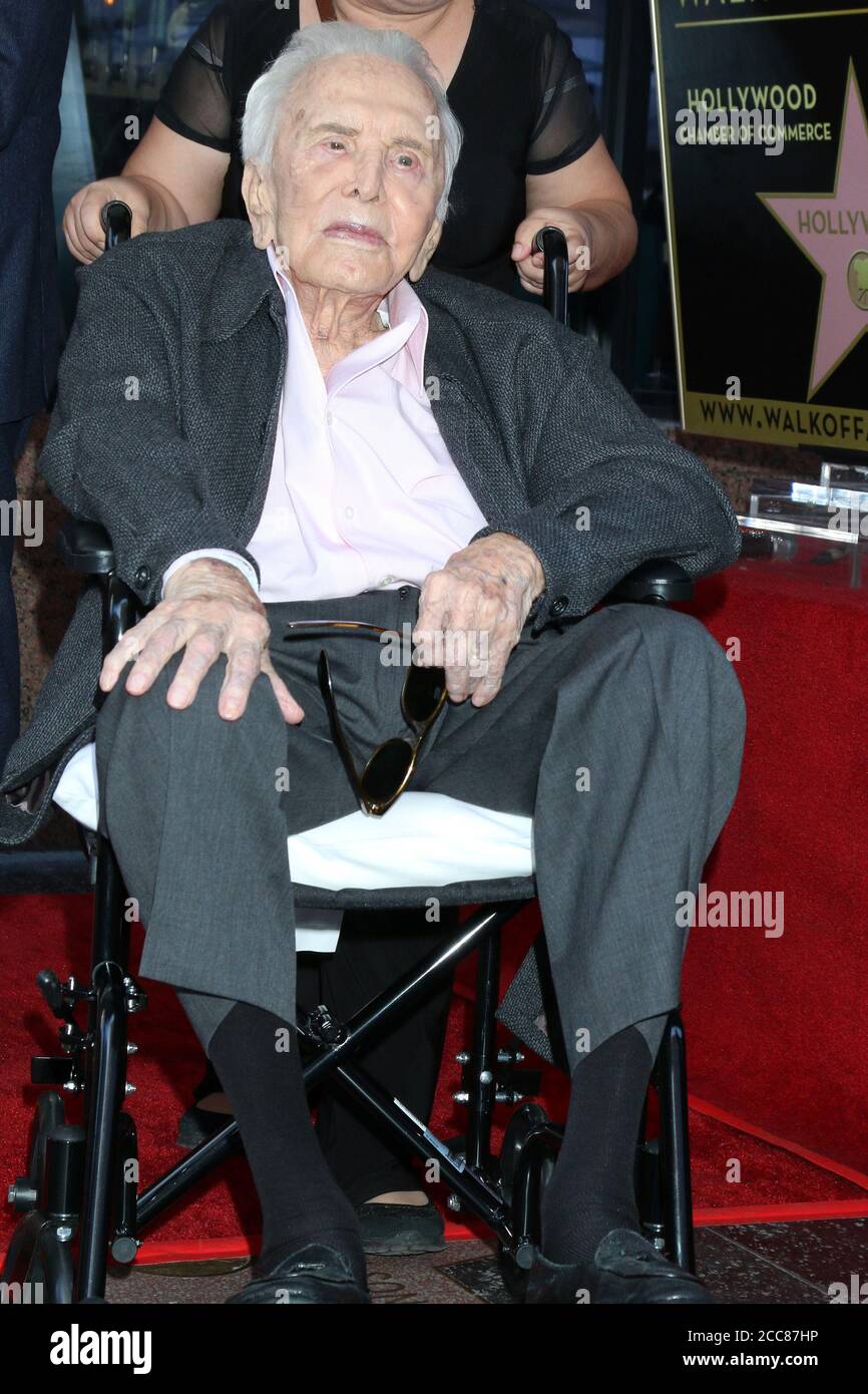LOS ANGELES - NOV 6: Kirk Douglas at the Michael Douglas Star Ceremony ...