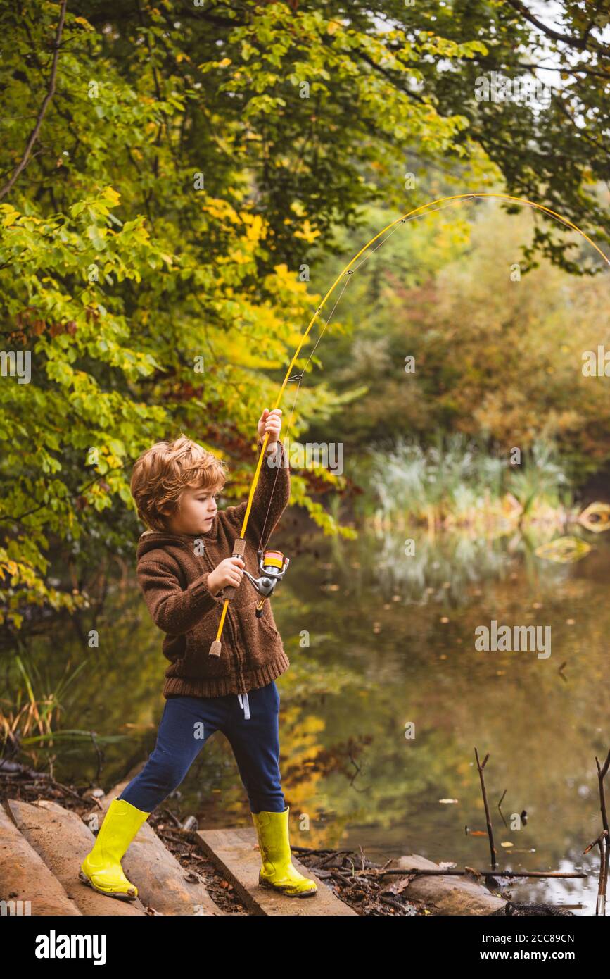 Kid pulling hi-res stock photography and images - Alamy