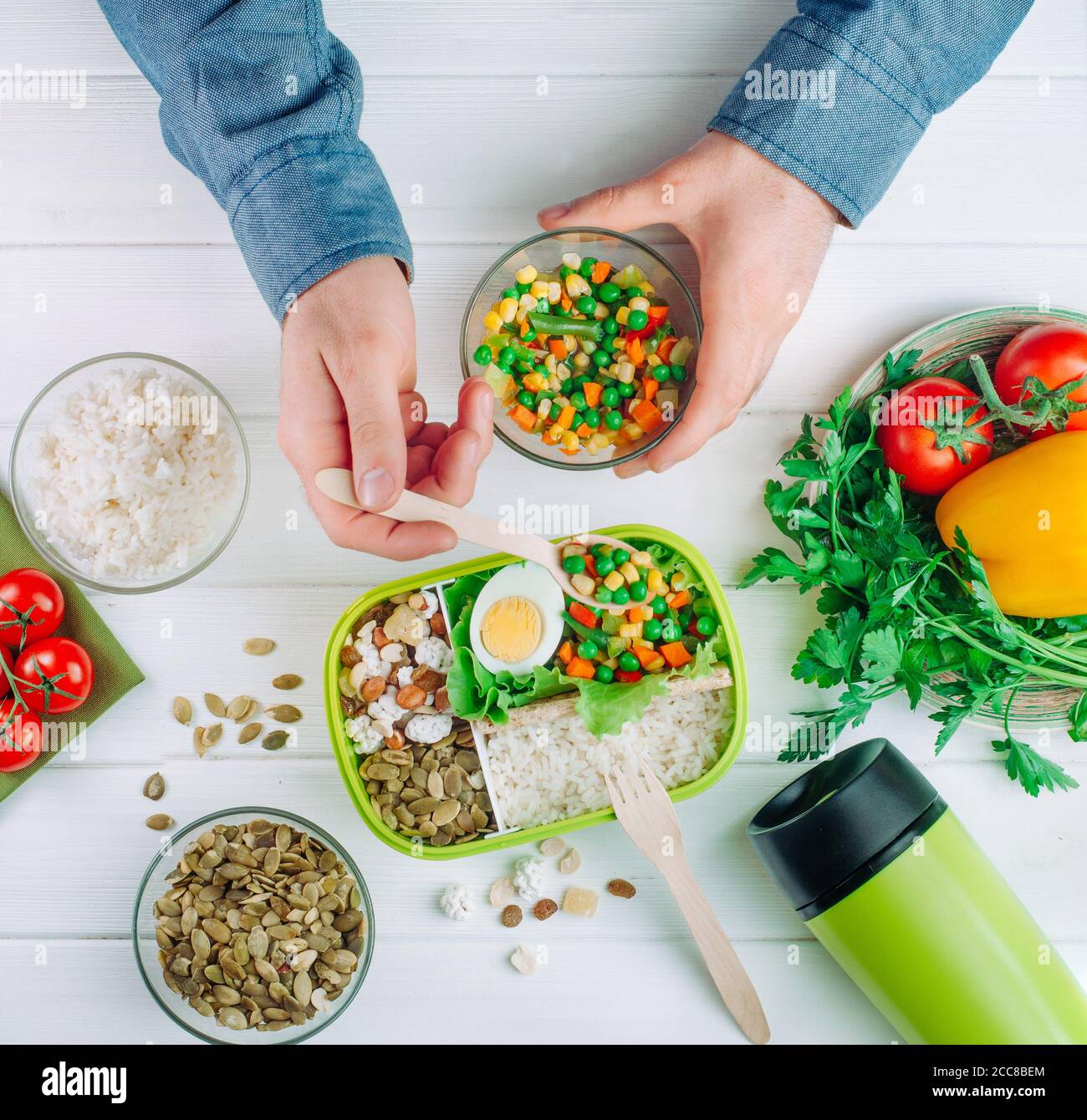 Cutting box hi-res stock photography and images - Alamy