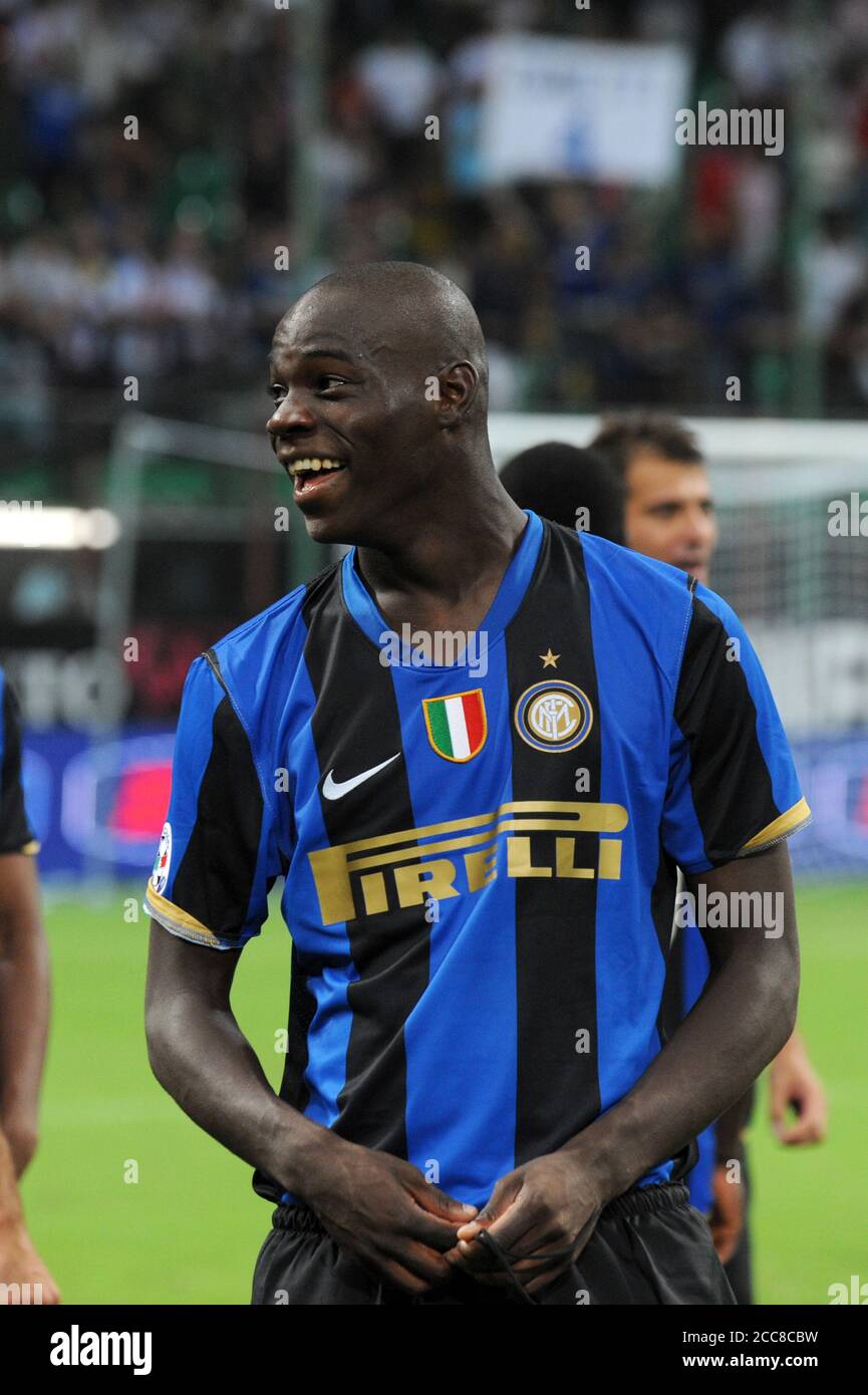 Mario balotelli inter hi-res stock photography and images - Alamy