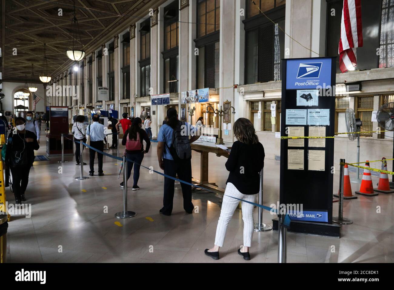 Wait for cutting hi-res stock photography and images - Alamy