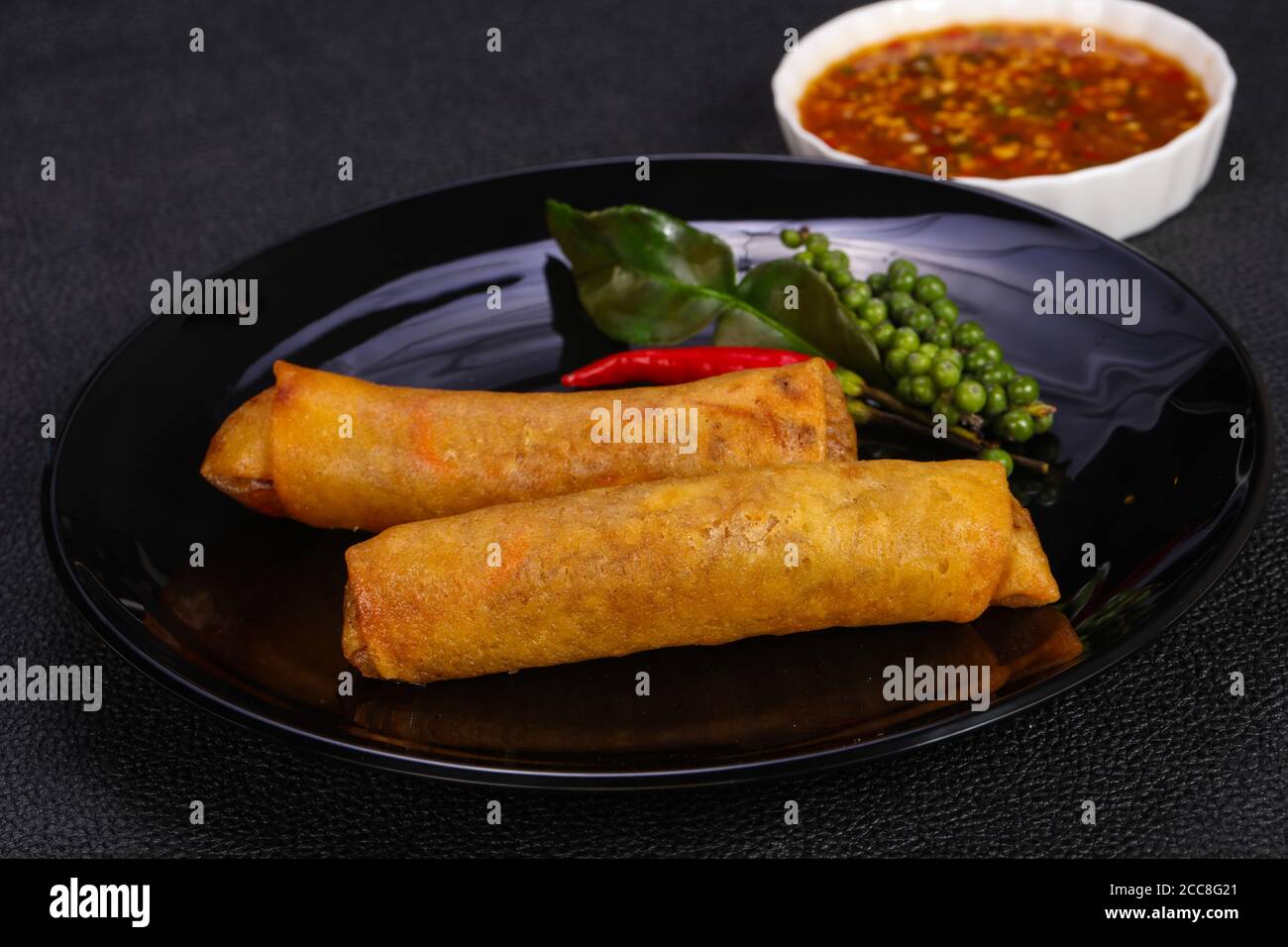 Deep fried spring roll with prawn and cabbage Stock Photo - Alamy