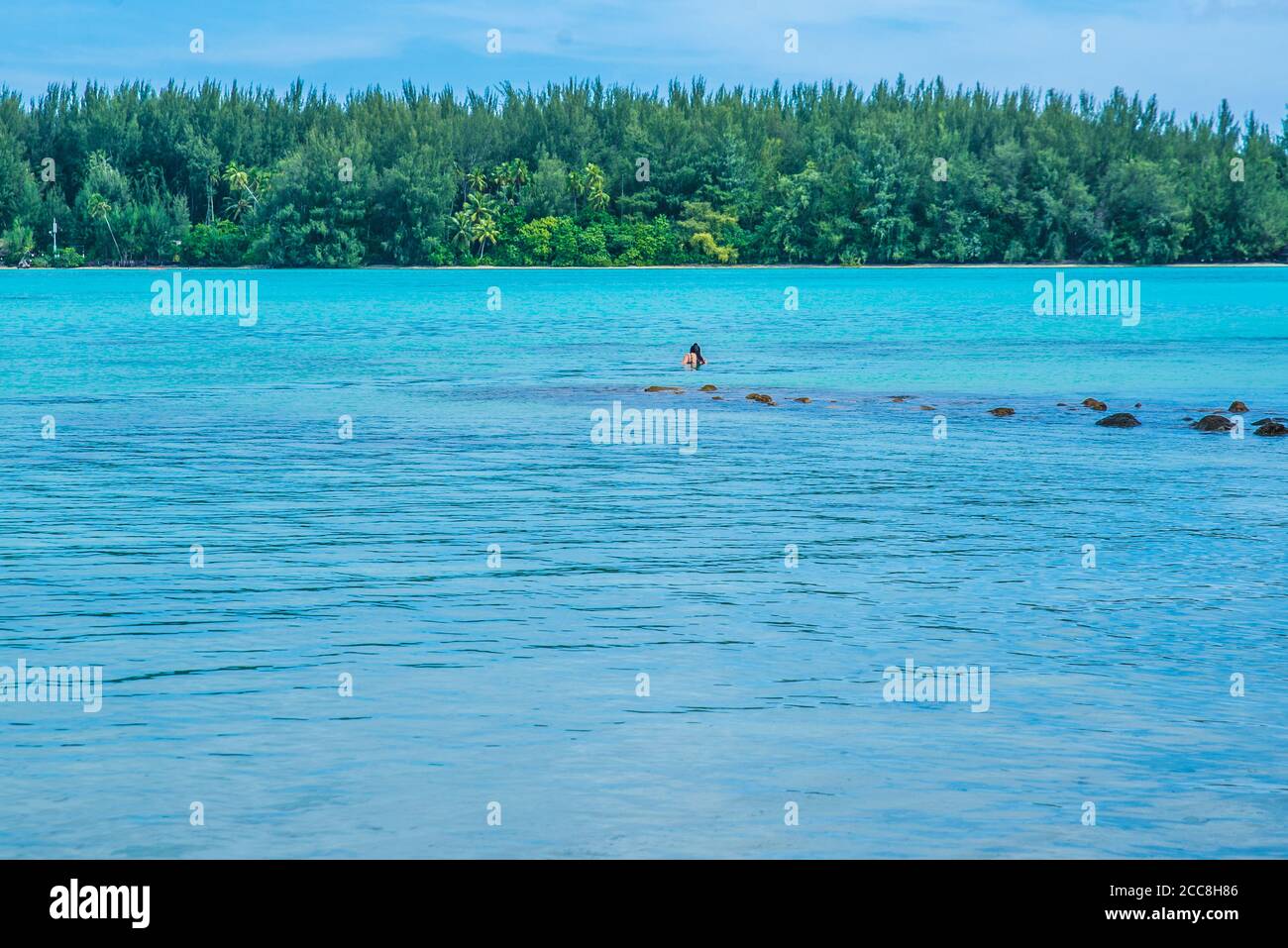 Moorea, French Polynesia: 09/03/2018: People spent their free time ...
