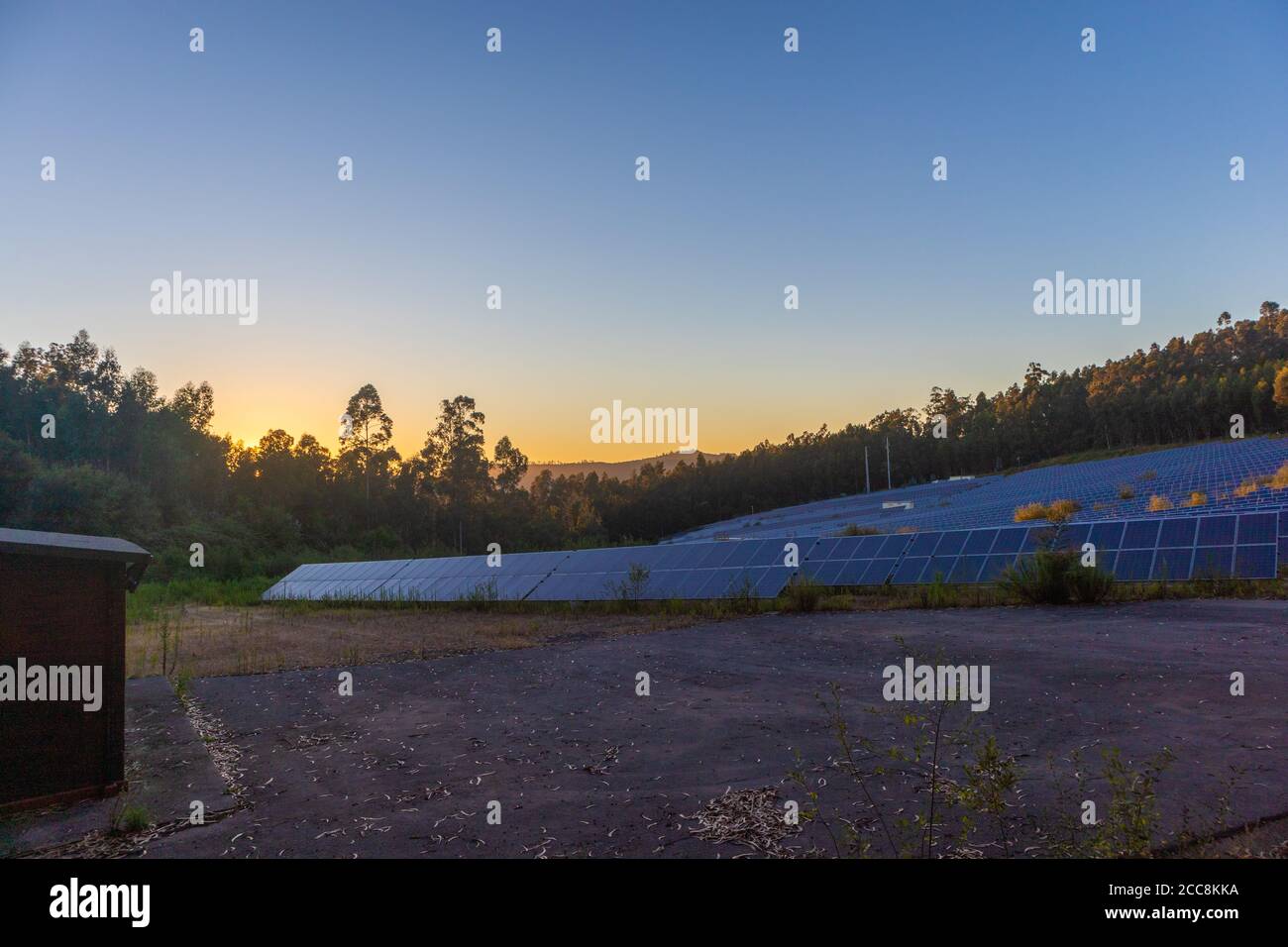 Solar panels sunset park sustainable hi-res stock photography and ...