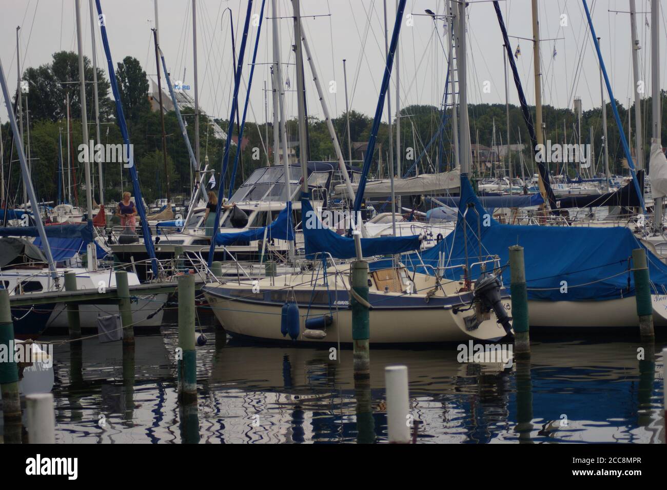 Yachthafen an der Scharfen Lanke in Berlin-Spandau Stock Photo - Alamy