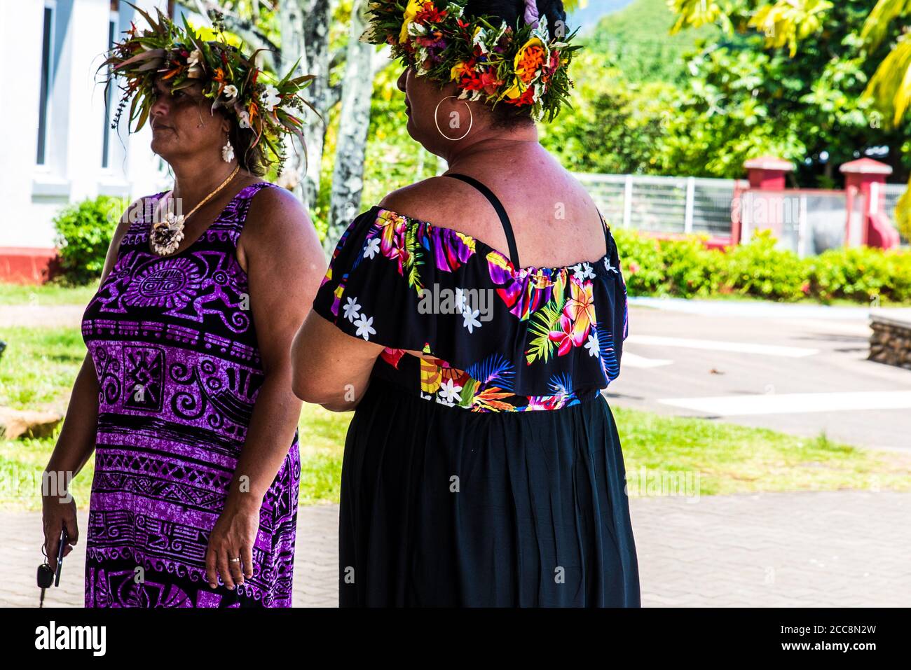 Moorea, French Polynesia: 09/03/2018: Beautiful local women talking in ...