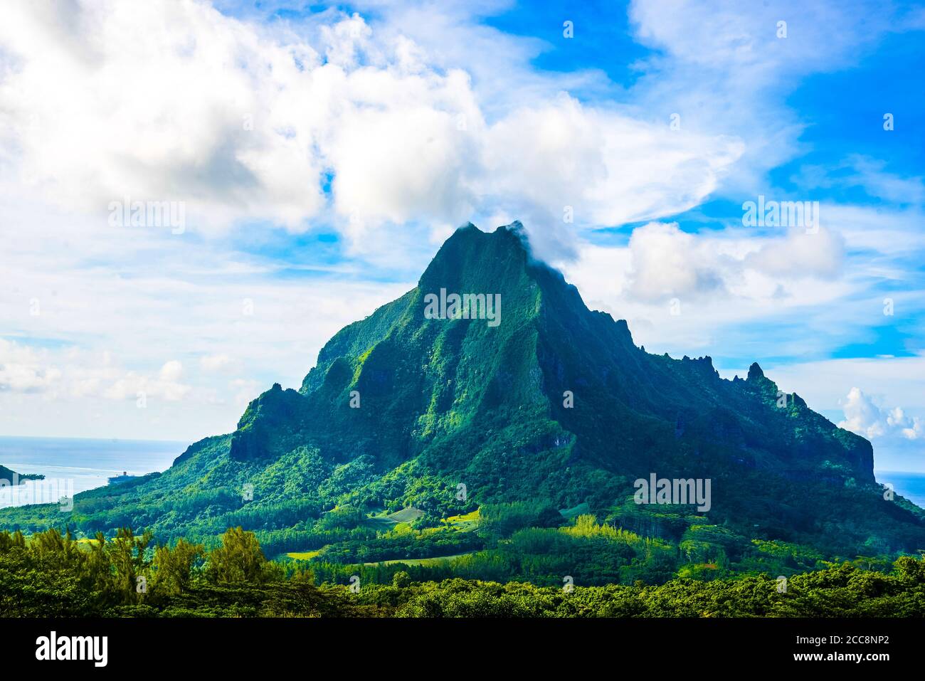 Moorea, French Polynesia: 09/03/2018: Total lanscape of the colorful ...