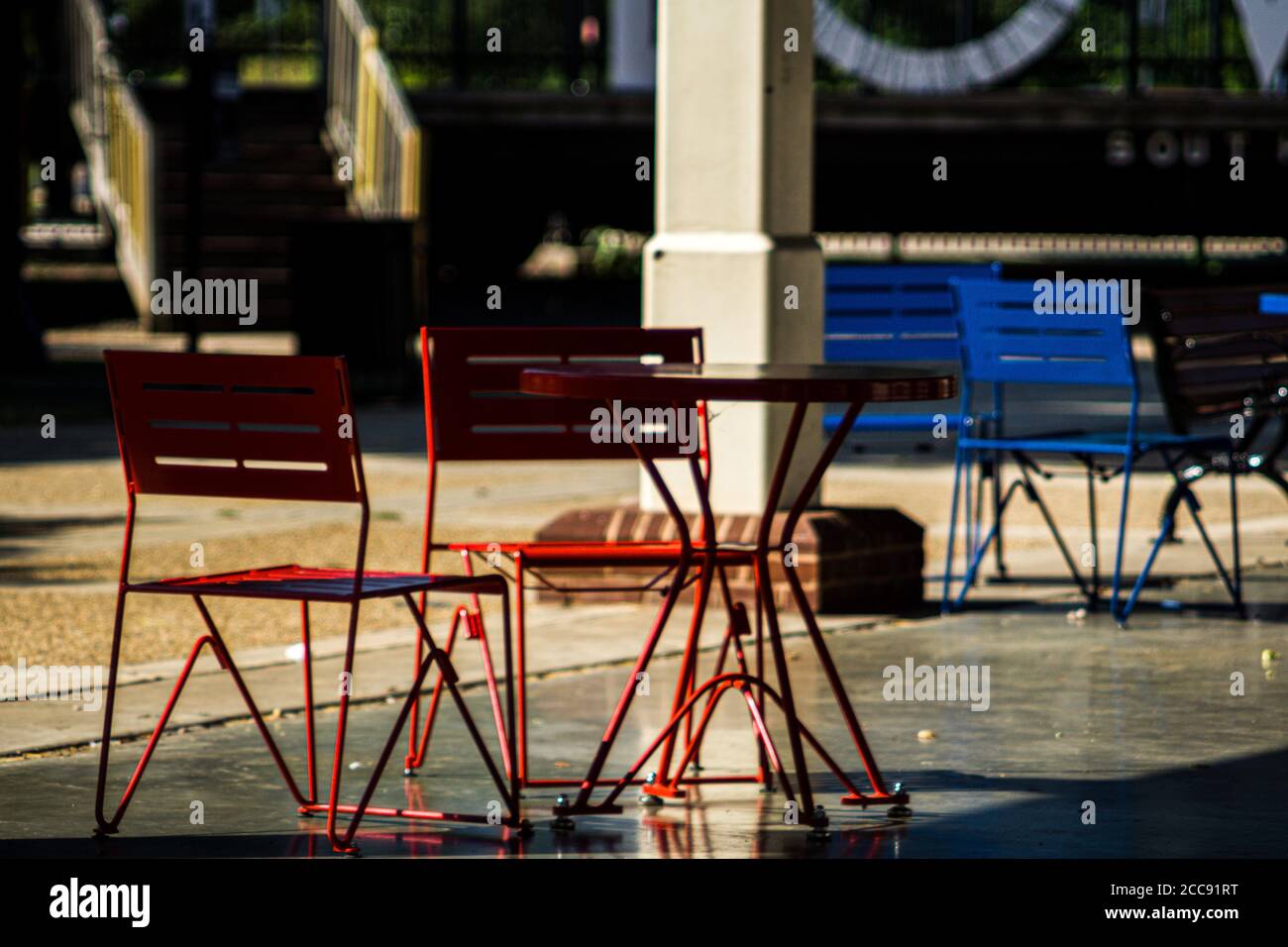 Lot of empty park chairs in old town Manassas, VA Stock Photo - Alamy