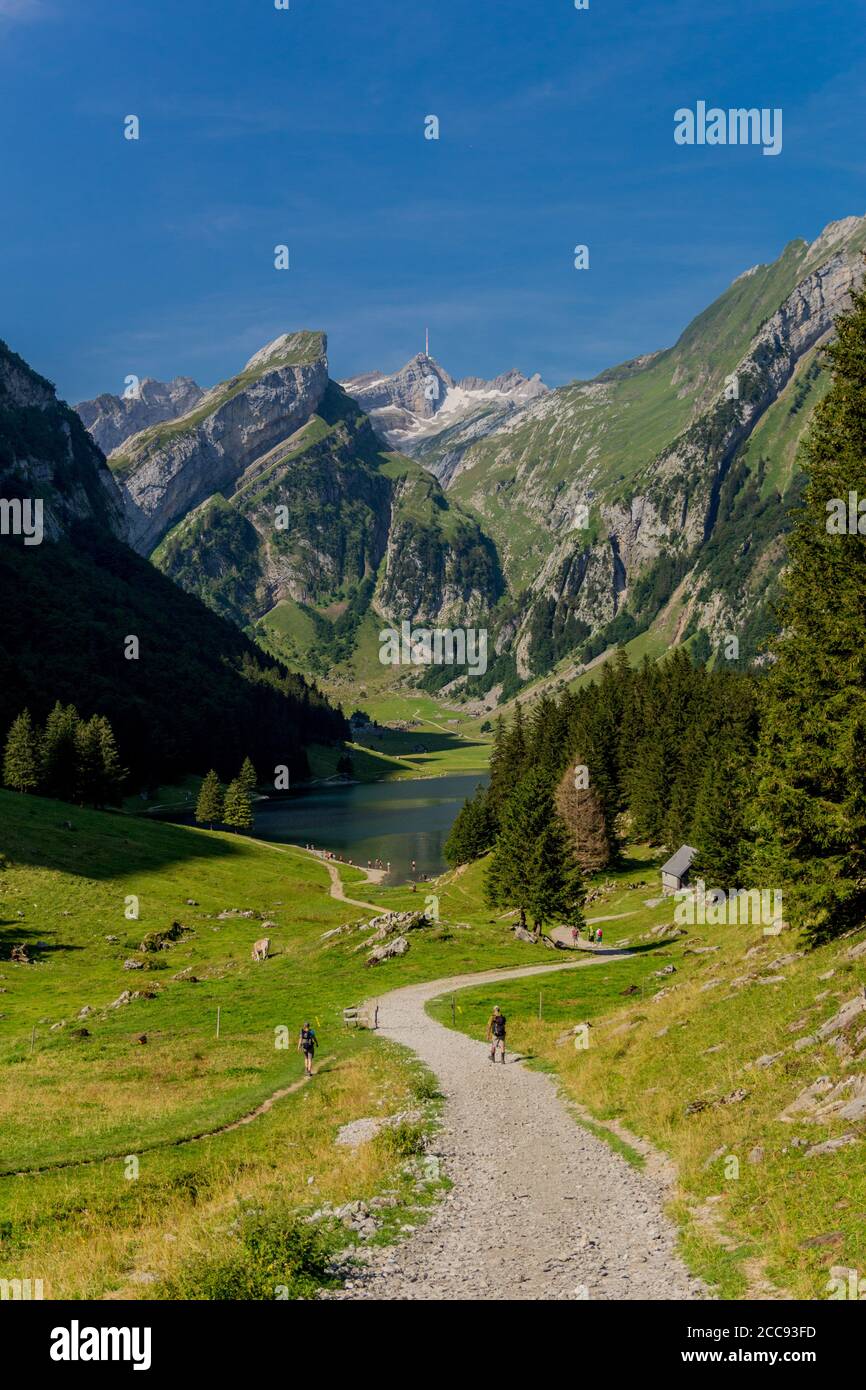 Beautiful exploration tour through the Appenzell mountains in ...