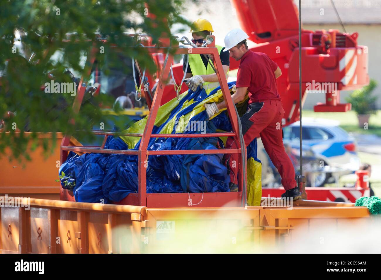 Thomas balloon accident hi-res stock photography and images - Alamy