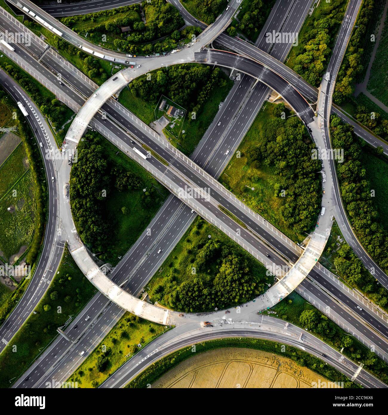 Roundabout congestion hi-res stock photography and images - Alamy