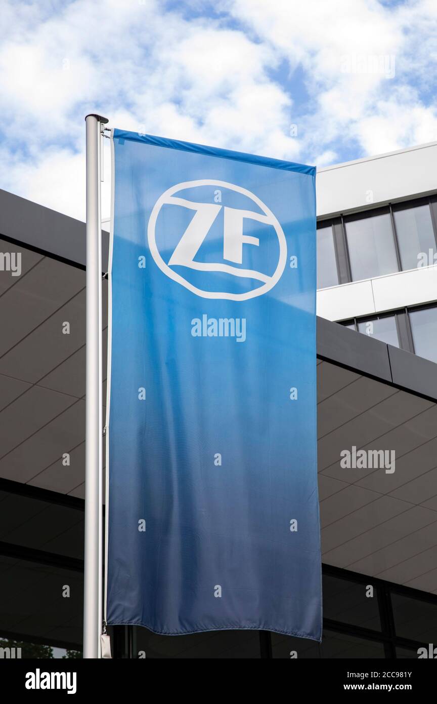 Zf chassis hi-res stock photography and images - Alamy