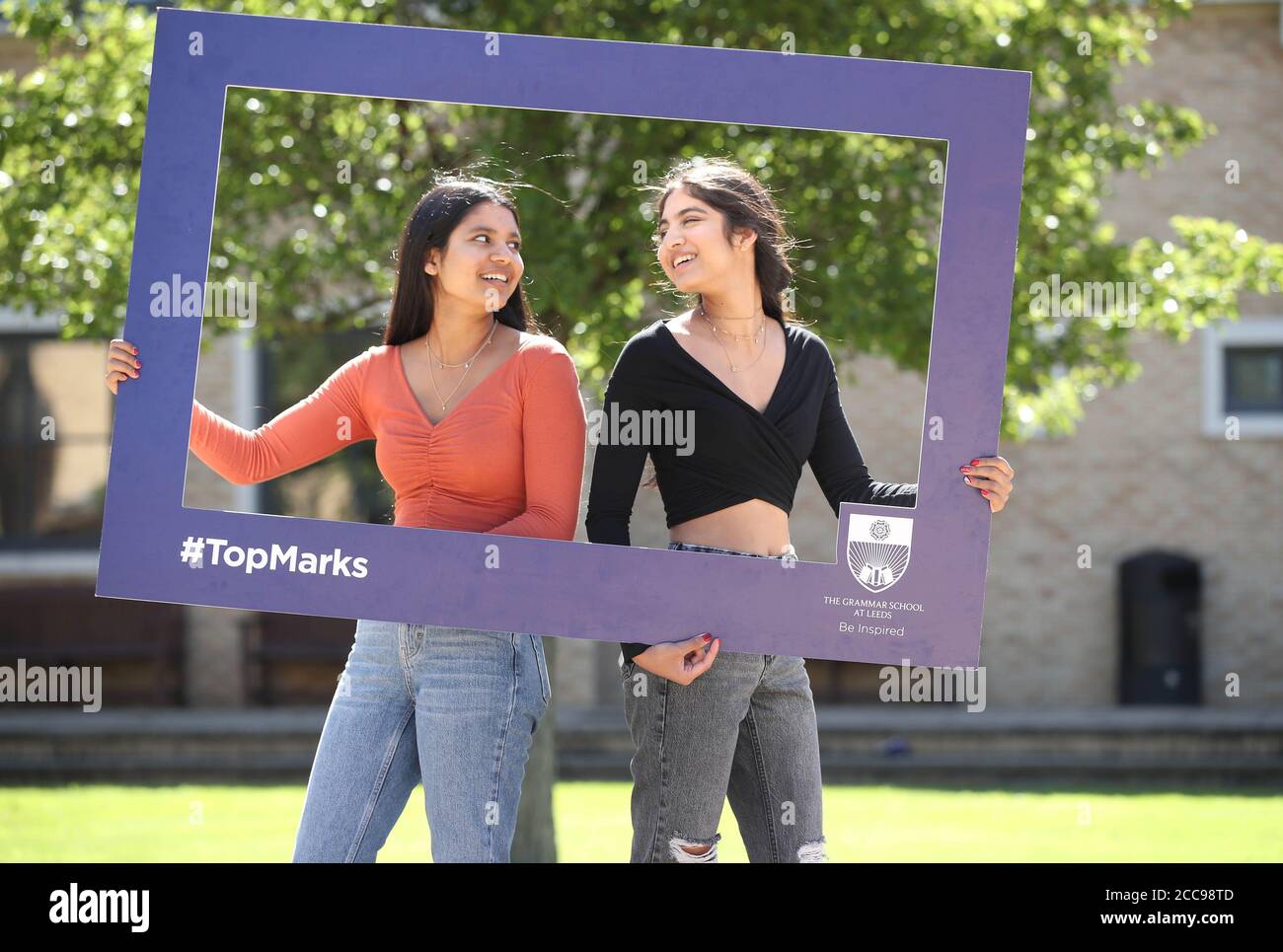 Gcse results grammar school leeds hi-res stock photography and images ...