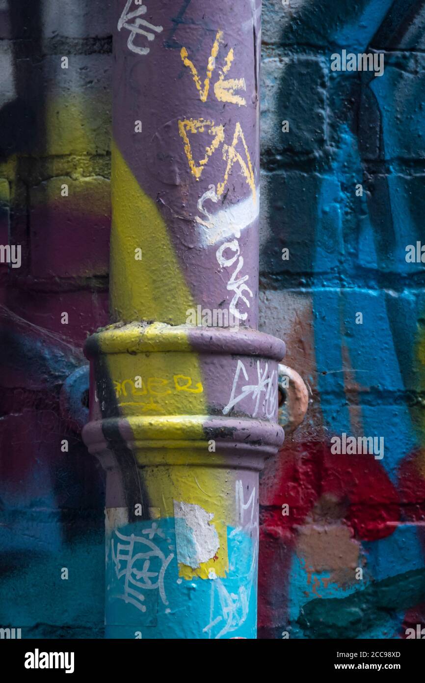 Purple pipe graphic hi-res stock photography and images - Alamy