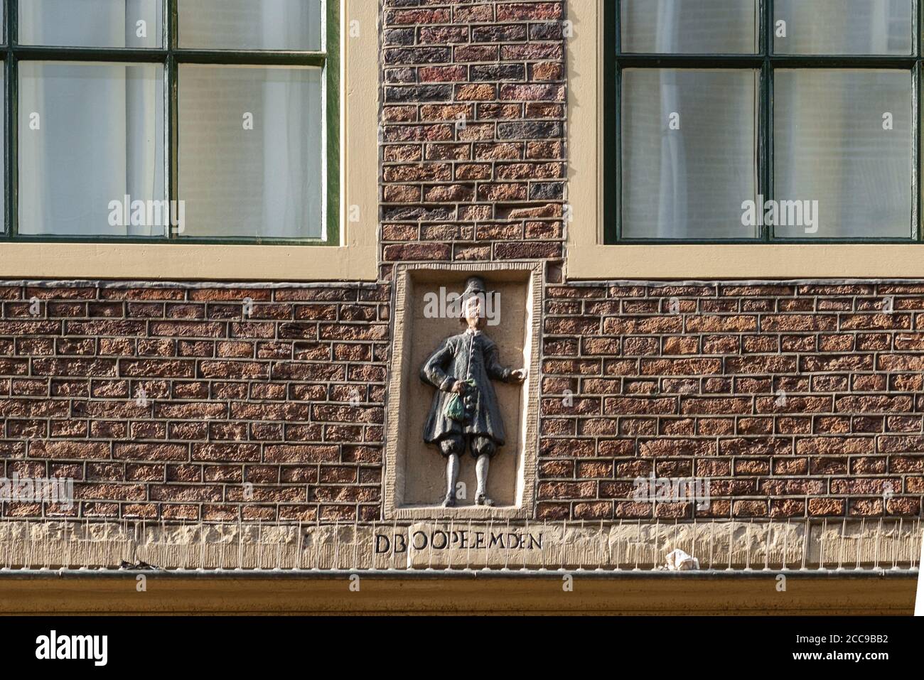 Guild sign hi-res stock photography and images - Alamy