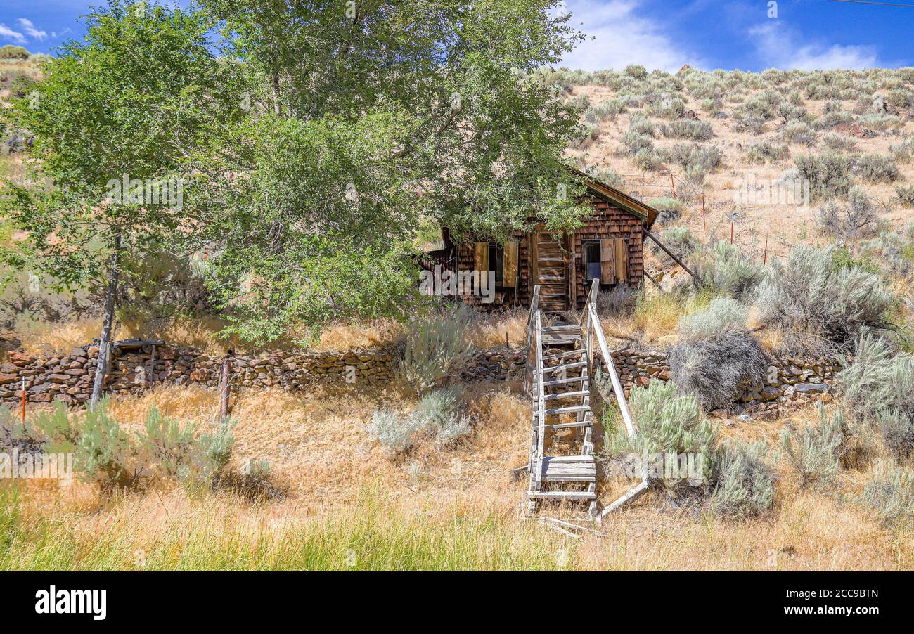 UNIONVILLE, NEVADA, UNITED STATES - Jan 30, 2020: An abandoned cabin in ...