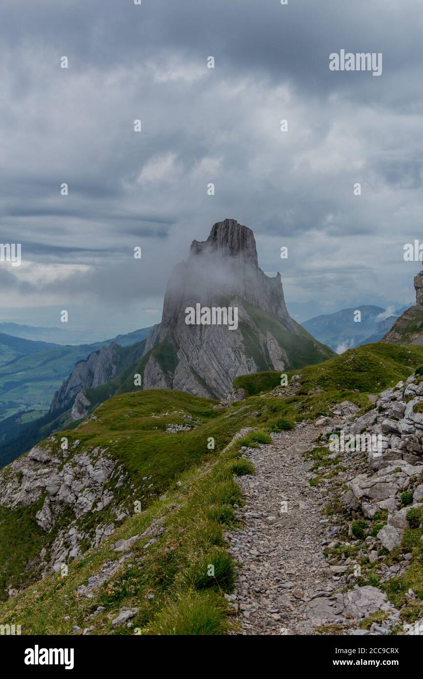 Beautiful exploration tour through the Appenzell mountains in ...