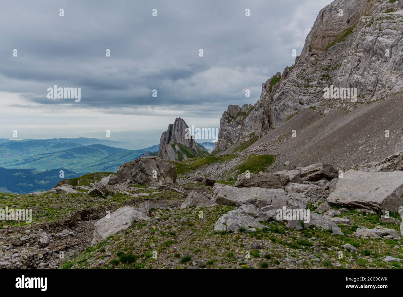 Beautiful exploration tour through the Appenzell mountains in ...