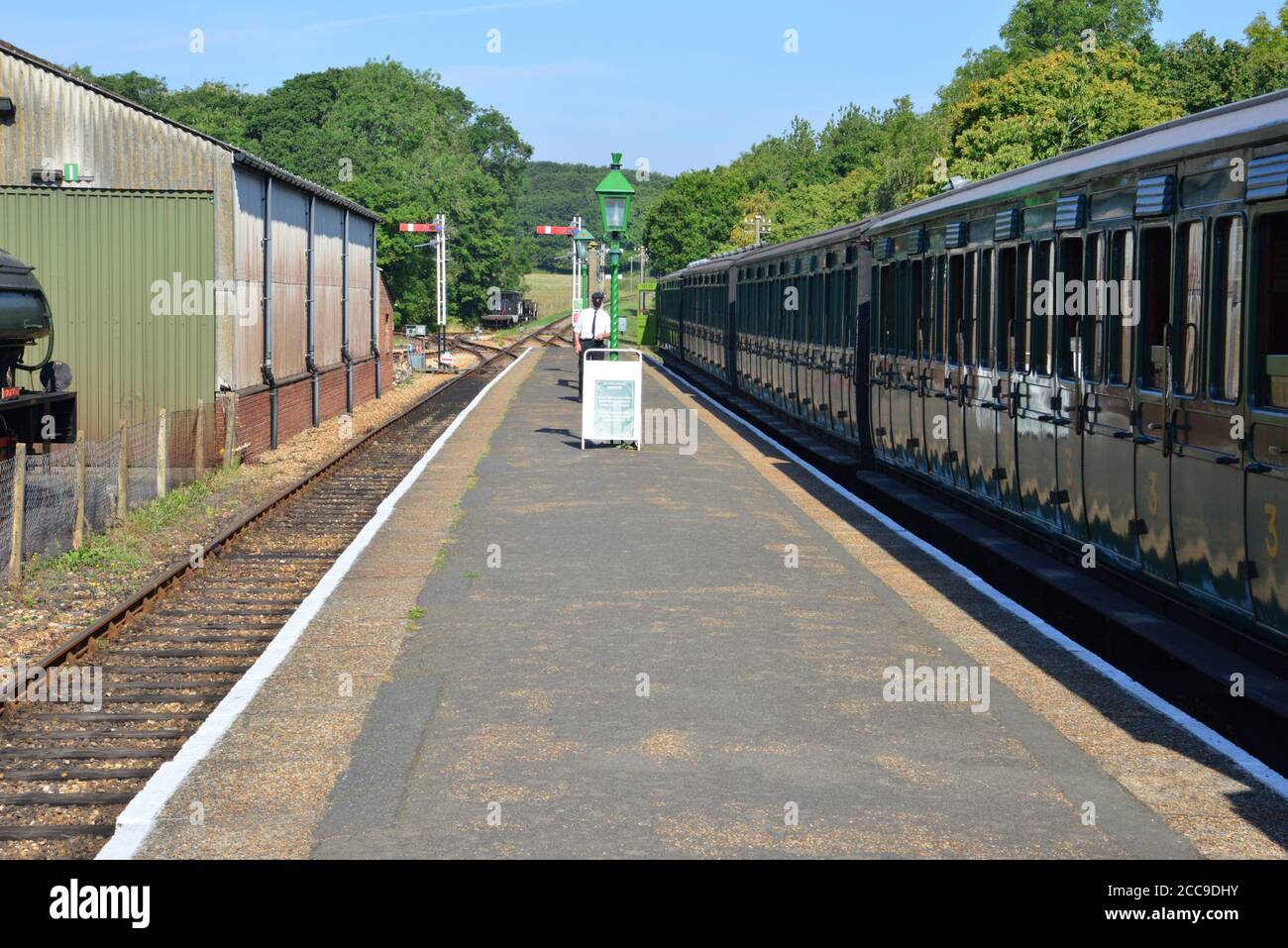 Third class train 19th century hi-res stock photography and images - Alamy