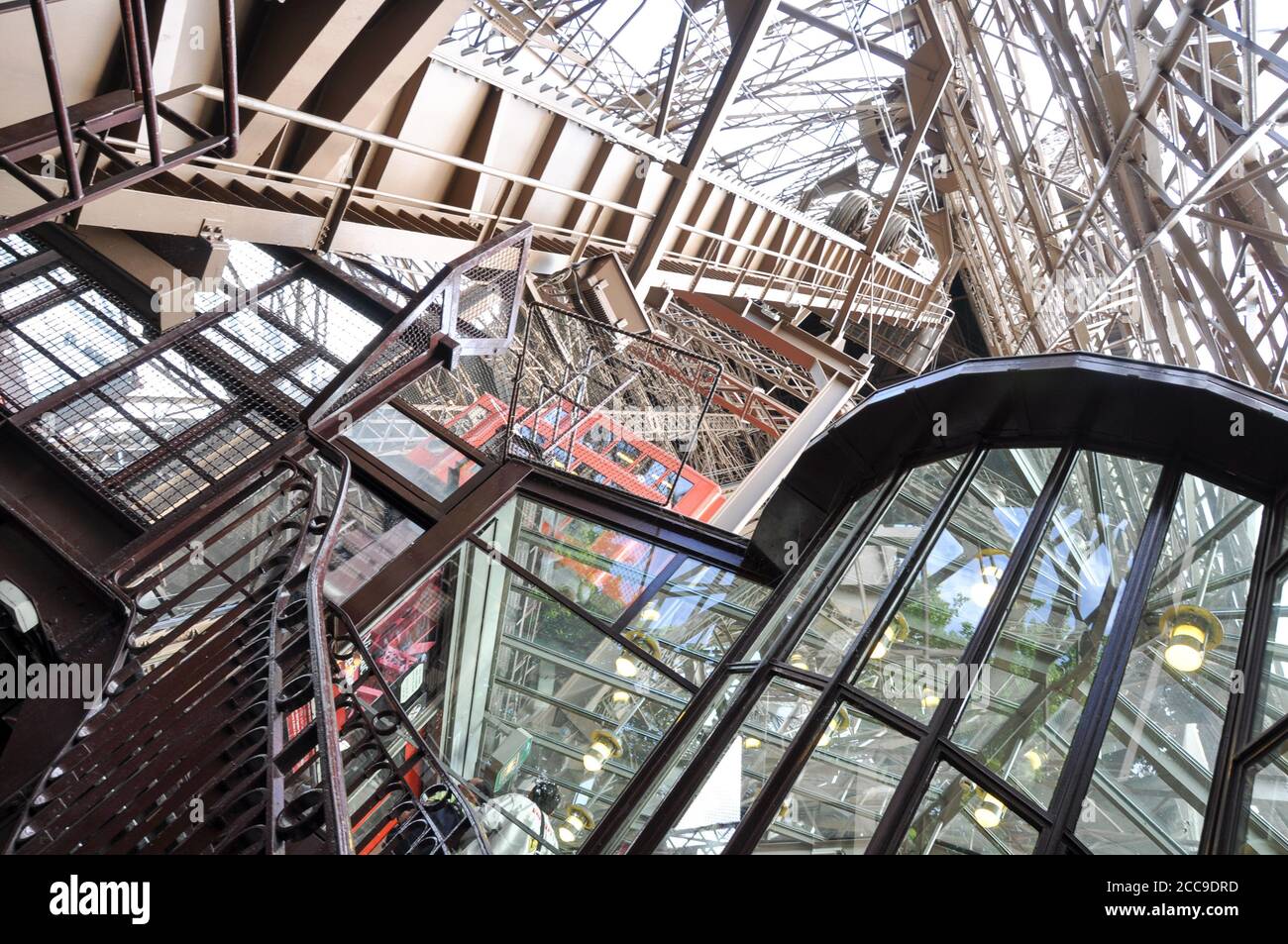Construction of the eiffel tower hi-res stock photography and images ...