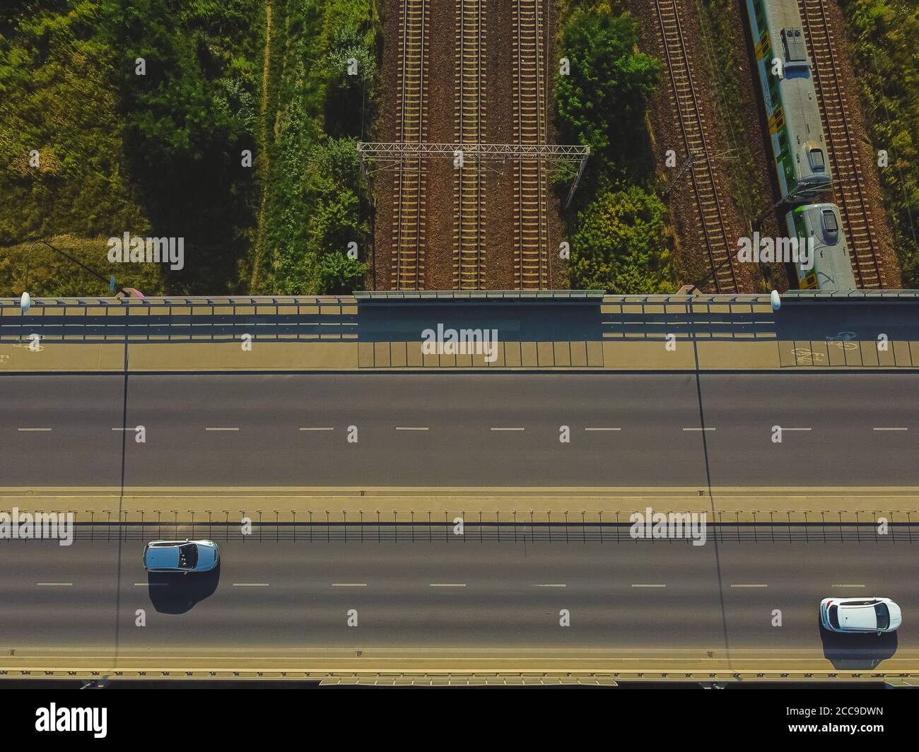 Highway under railway hi-res stock photography and images - Alamy
