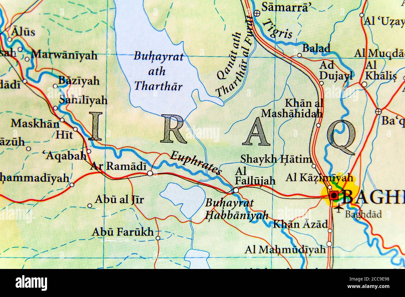 Geographic map of Iraq with important cities Stock Photo - Alamy