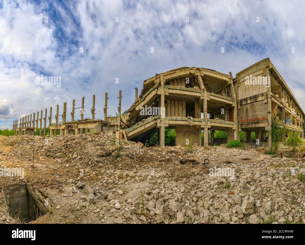 Building of an industrial complex in degradation Stock Photo - Alamy