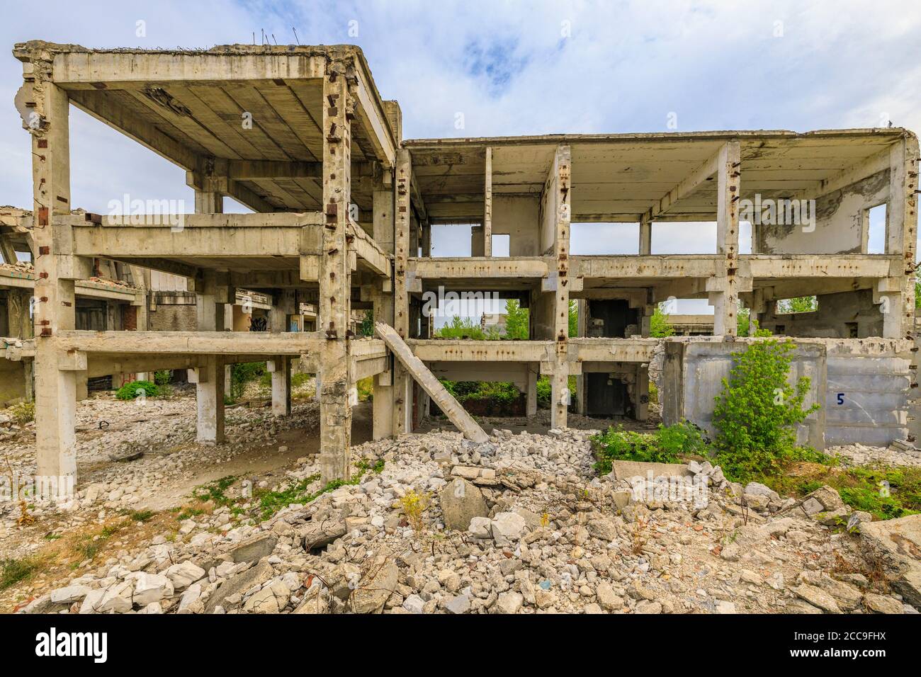 Building of an industrial complex in degradation Stock Photo - Alamy