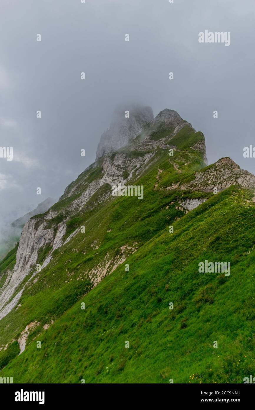 Beautiful exploration tour through the Appenzell mountains in ...