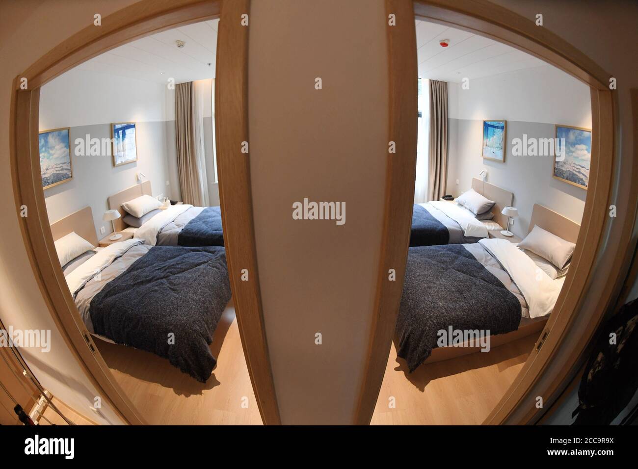 Sample rooms hi-res stock photography and images - Alamy