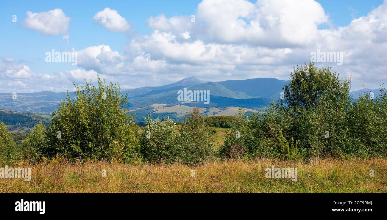 Carpathian countryside in September. mountain landscape on a sunny day ...