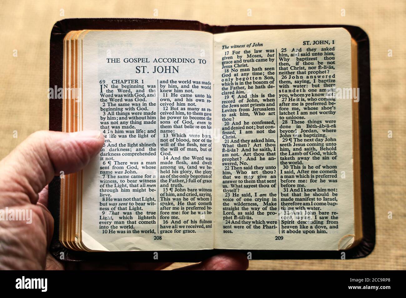 Gideon bible hi-res stock photography and images - Alamy