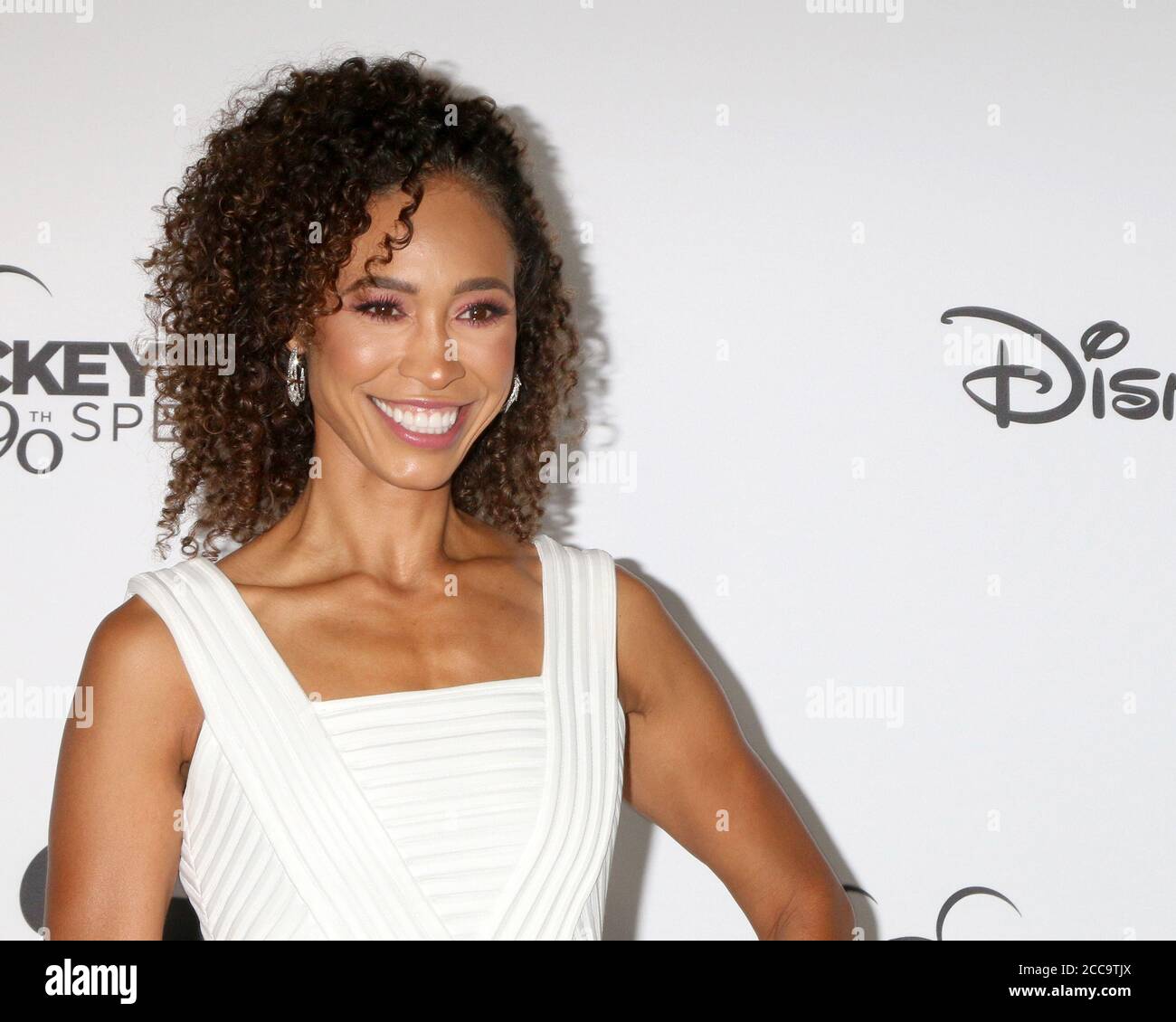 Sage steele hi-res stock photography and images - Alamy