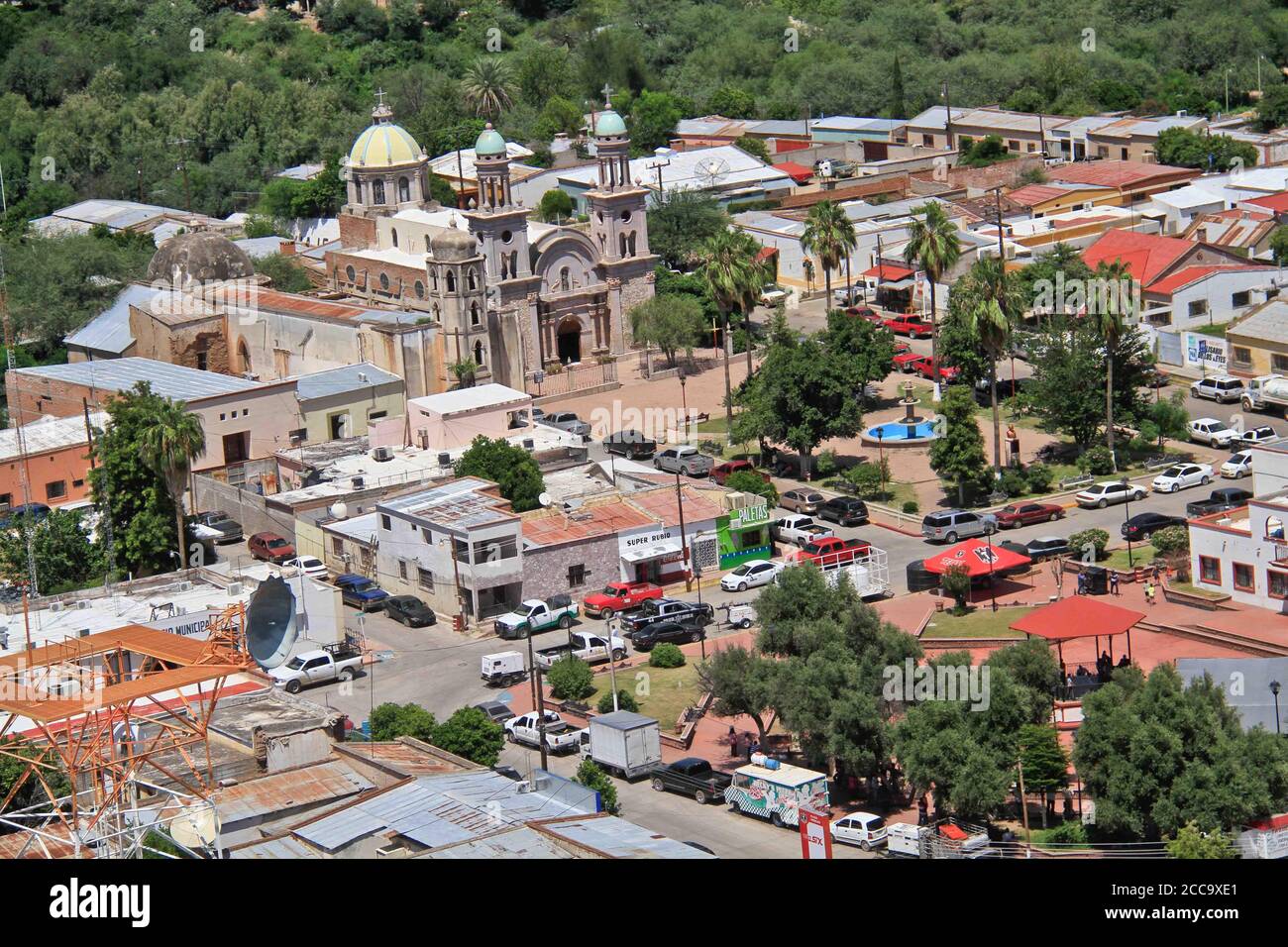 Vistas Aéreas del Rio Sonora en su paso por el pueblo de Baviacora ...