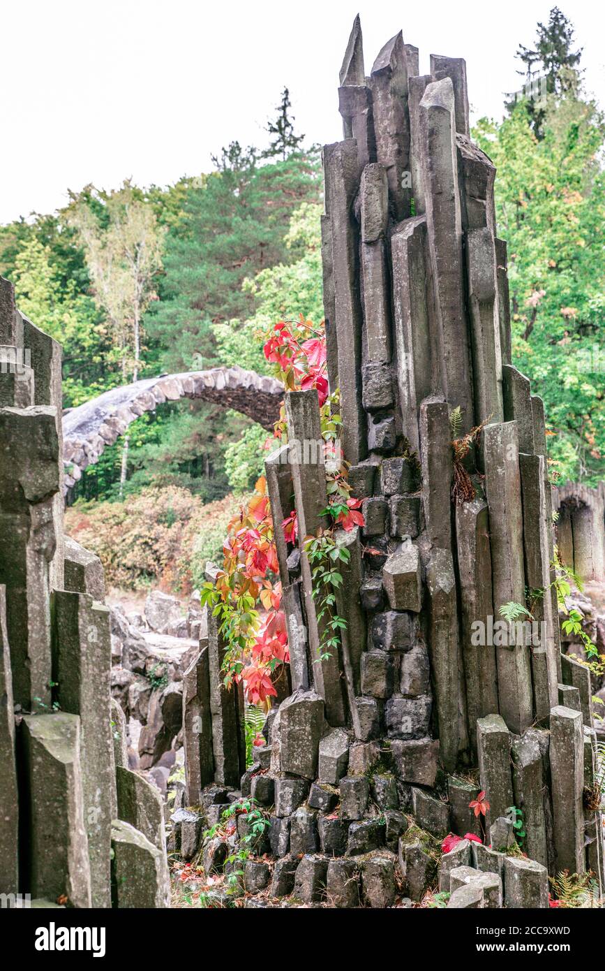 Rakotz Bridge (Rakotzbrucke, Devil's Bridge) in Kromlau, Azalea and ...