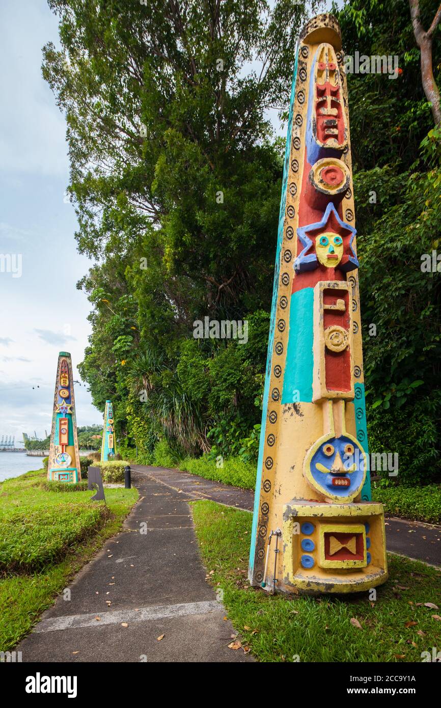Sightseeing along Sentosa coastal trail Stock Photo - Alamy