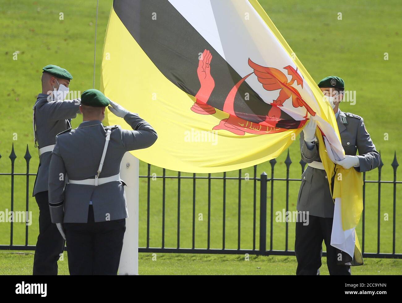 Berlin, Germany. 20th Aug, 2020. Soldiers of the German Armed Forces ...