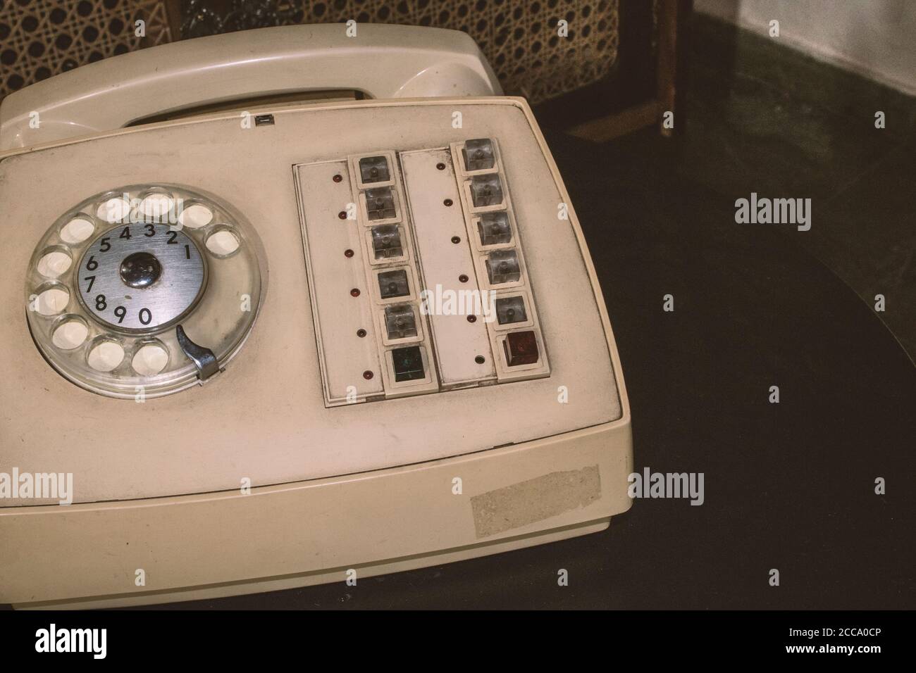 Retro 70s office hi-res stock photography and images - Alamy