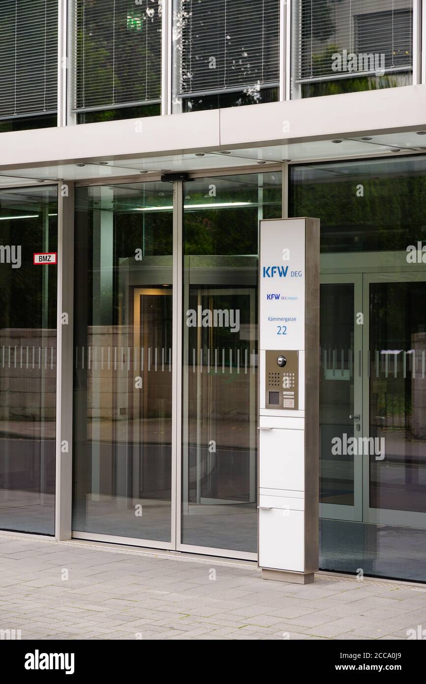 Customers of financial institutions hi-res stock photography and images ...