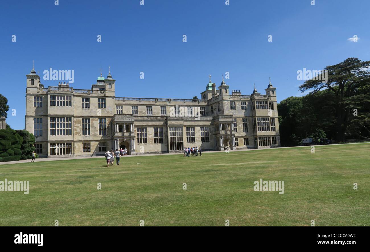 Approach to audley end house hi-res stock photography and images - Alamy
