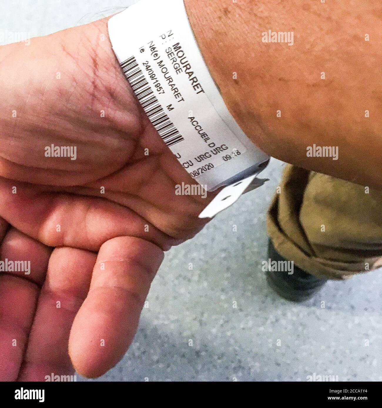 Patient identity bracelet hi-res stock photography and images - Alamy