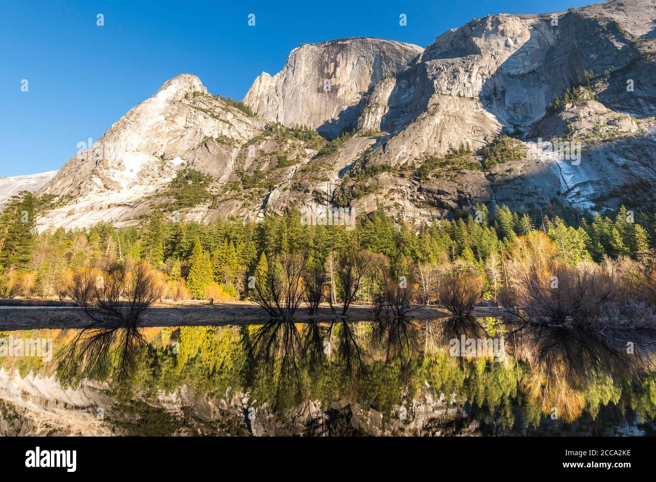US, California: the Half Dome, emblematic granite dome in Yosemite ...