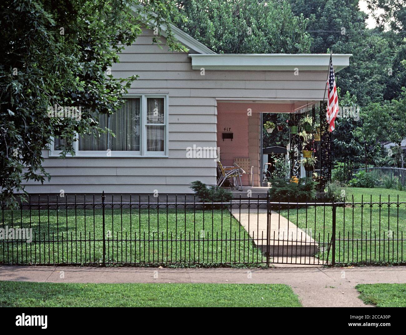 American suburbs 70s hi-res stock photography and images - Alamy