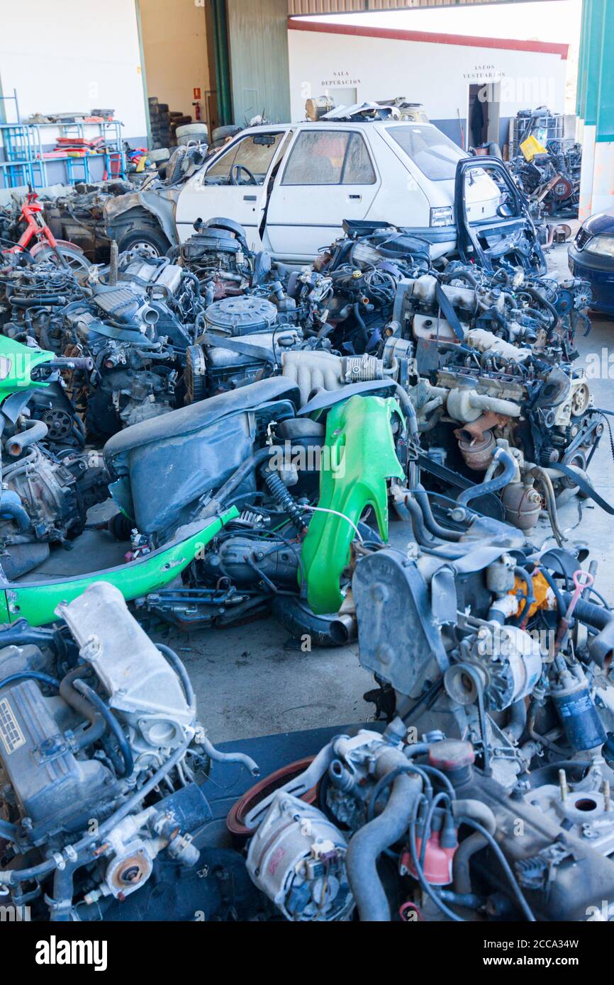 Rusty machine parts abandoned factory hi-res stock photography and ...