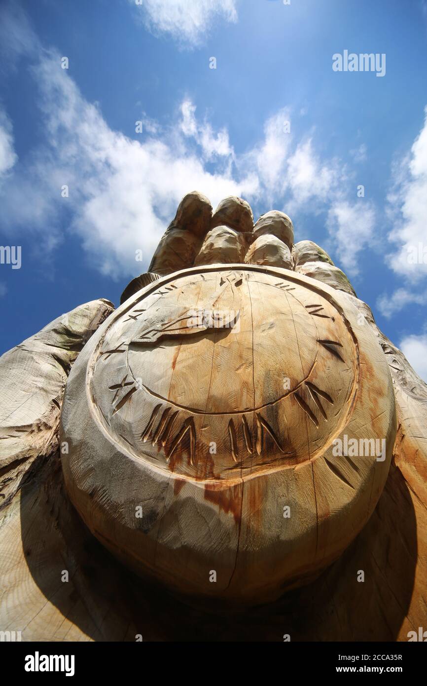 Hand carved clock hi-res stock photography and images - Alamy